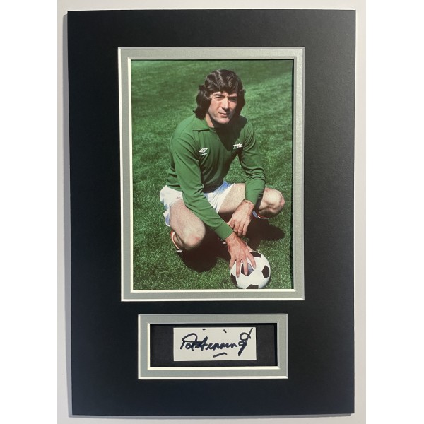 Pat Jennings Signed Autograph A4 photo display Arsenal Football ...