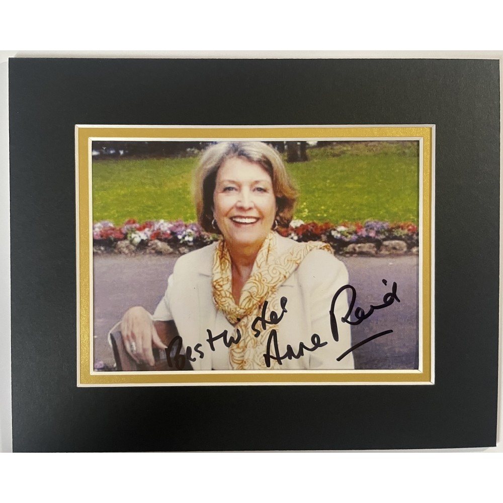 Anne Reid Signed Autograph 10x8 photo display TV Dinner ladies Actress COA