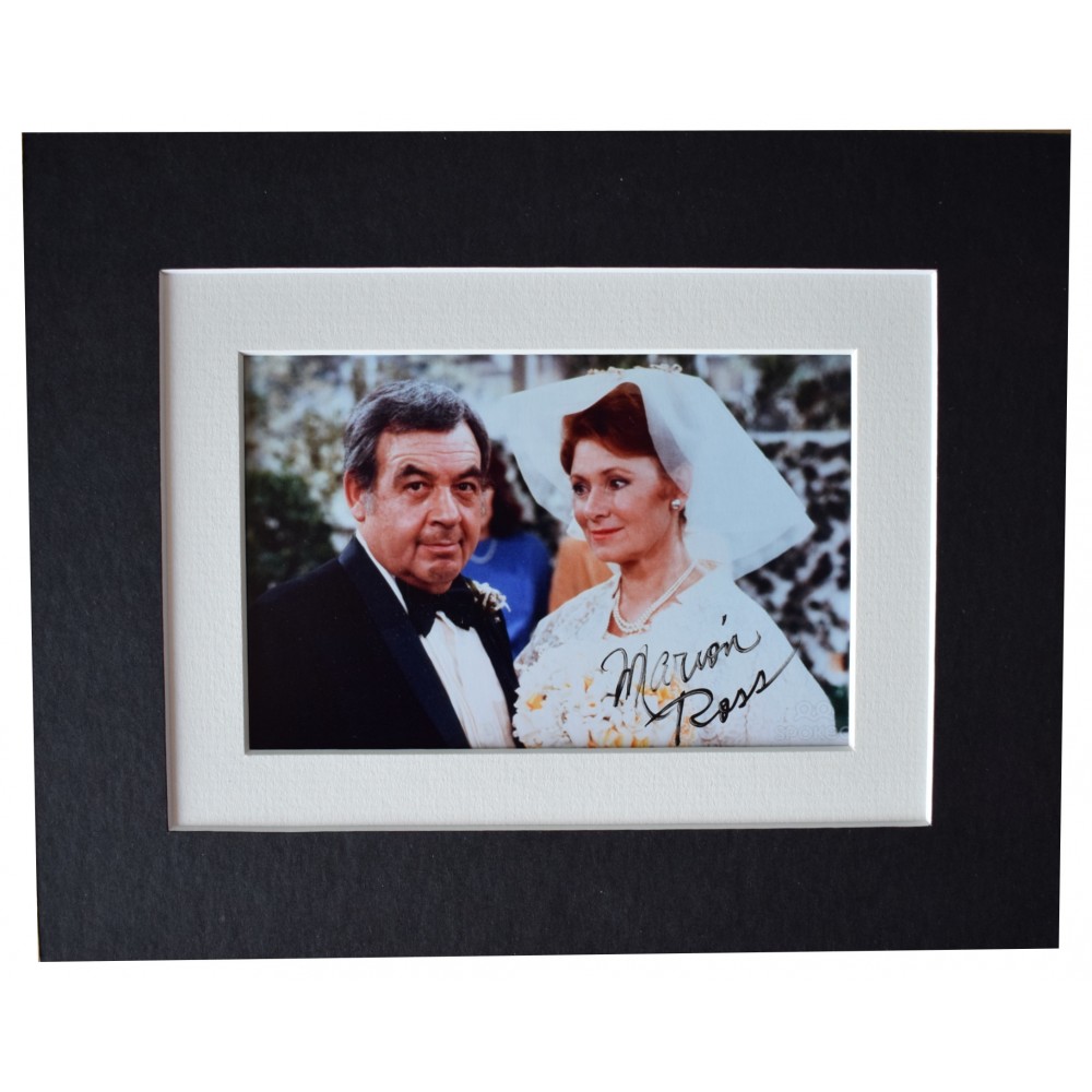 Marion Ross Signed Autograph 10x8 photo display Happy Days TV AFTAL COA ...
